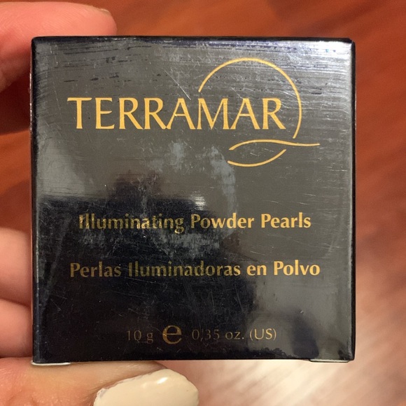 Makeup | Terramar Illuminating Pearls | Poshmark